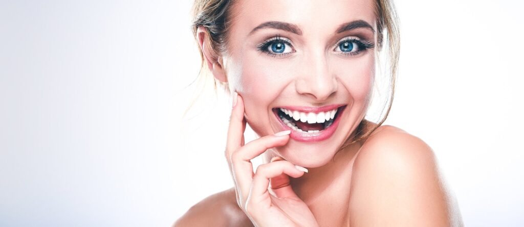 The Ultimate Guide to Complete Smile Makeovers: What to Expect and How ...